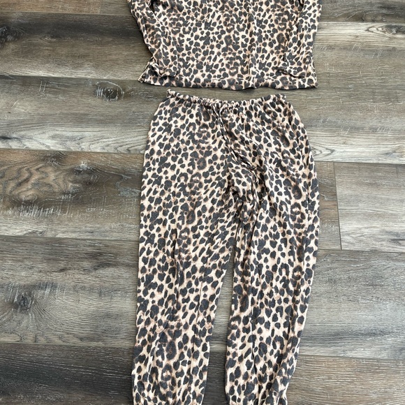 Victoria's Secret | Intimates & Sleepwear | Victorias Secret Leopard ...